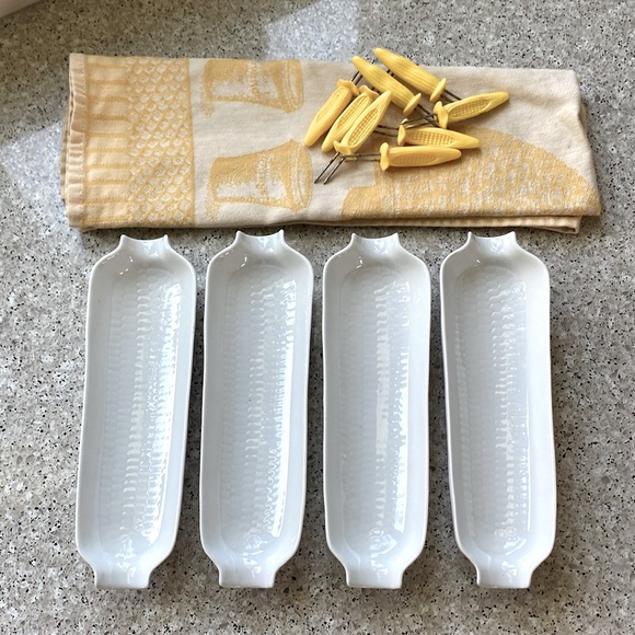 Unbranded | Dining | Vintage Set Of 4 White Ceramic Corn Holders | Poshmark